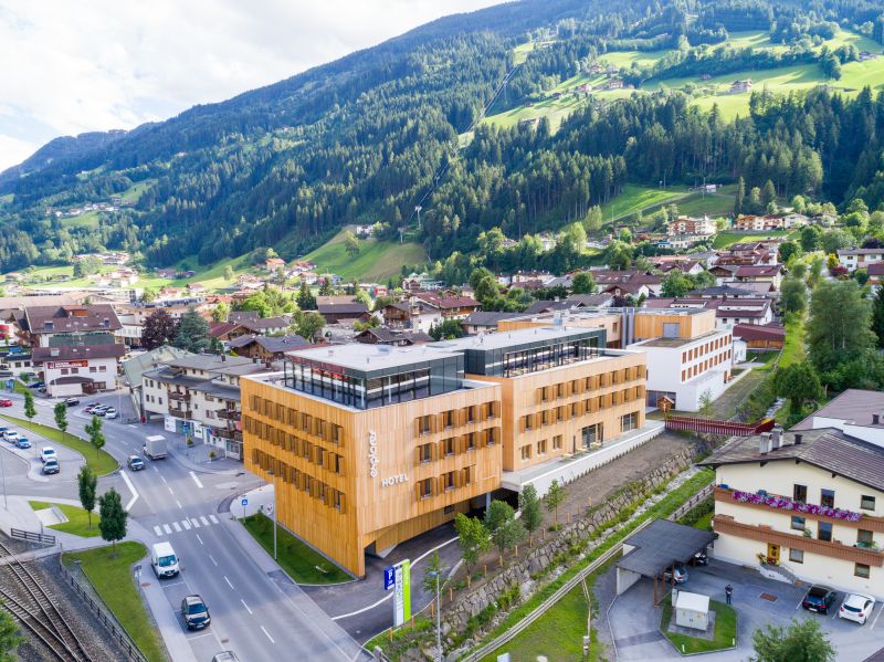 Kontakt und Anreise zum Explorer Hotel Zillertal in Tirol
