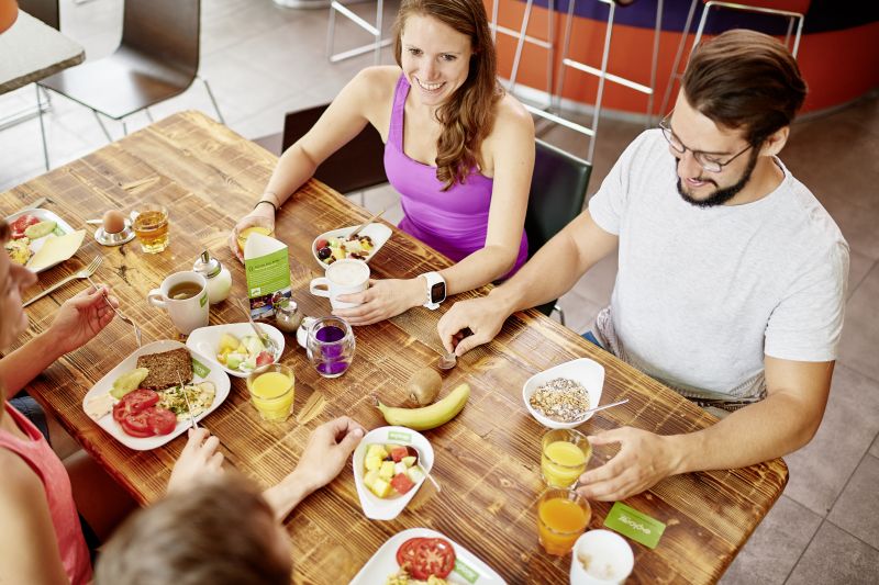 Frühstück, Snacks, Abendessen im Explorer Hotel Hinterstoder