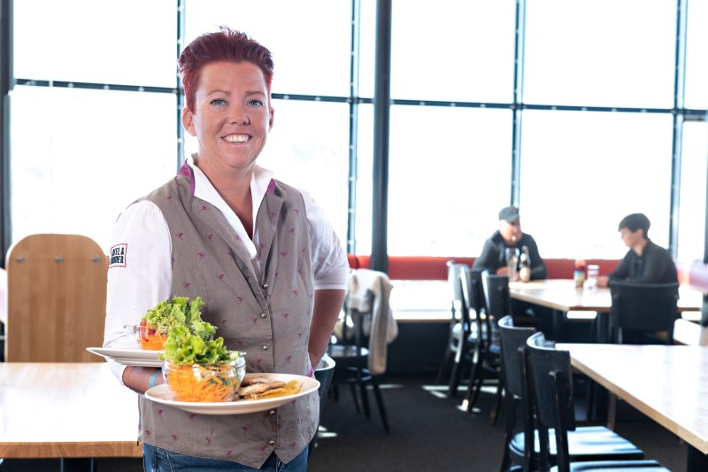 Servicemitarbeiter*Servicemitarbeiterin